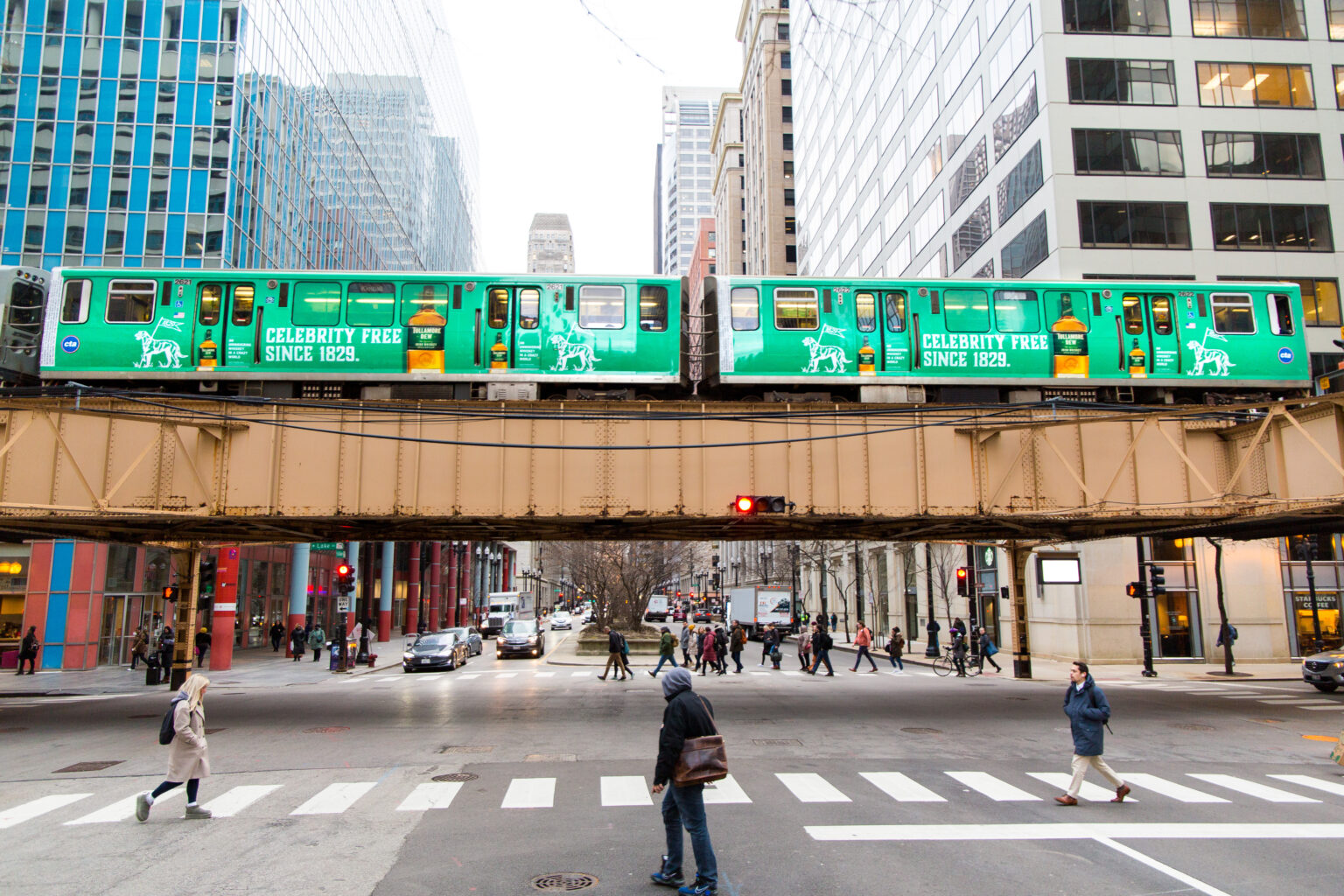 Chicago | CTA Advertising | Outdoor Advertising | Intersection