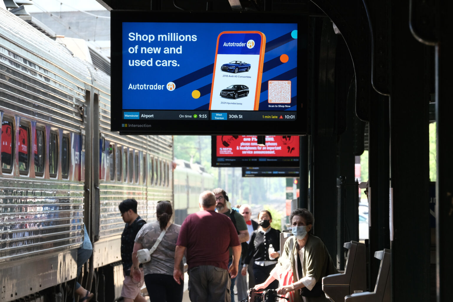 Philadelphia | SEPTA Ads | Outdoor Advertising | Intersection