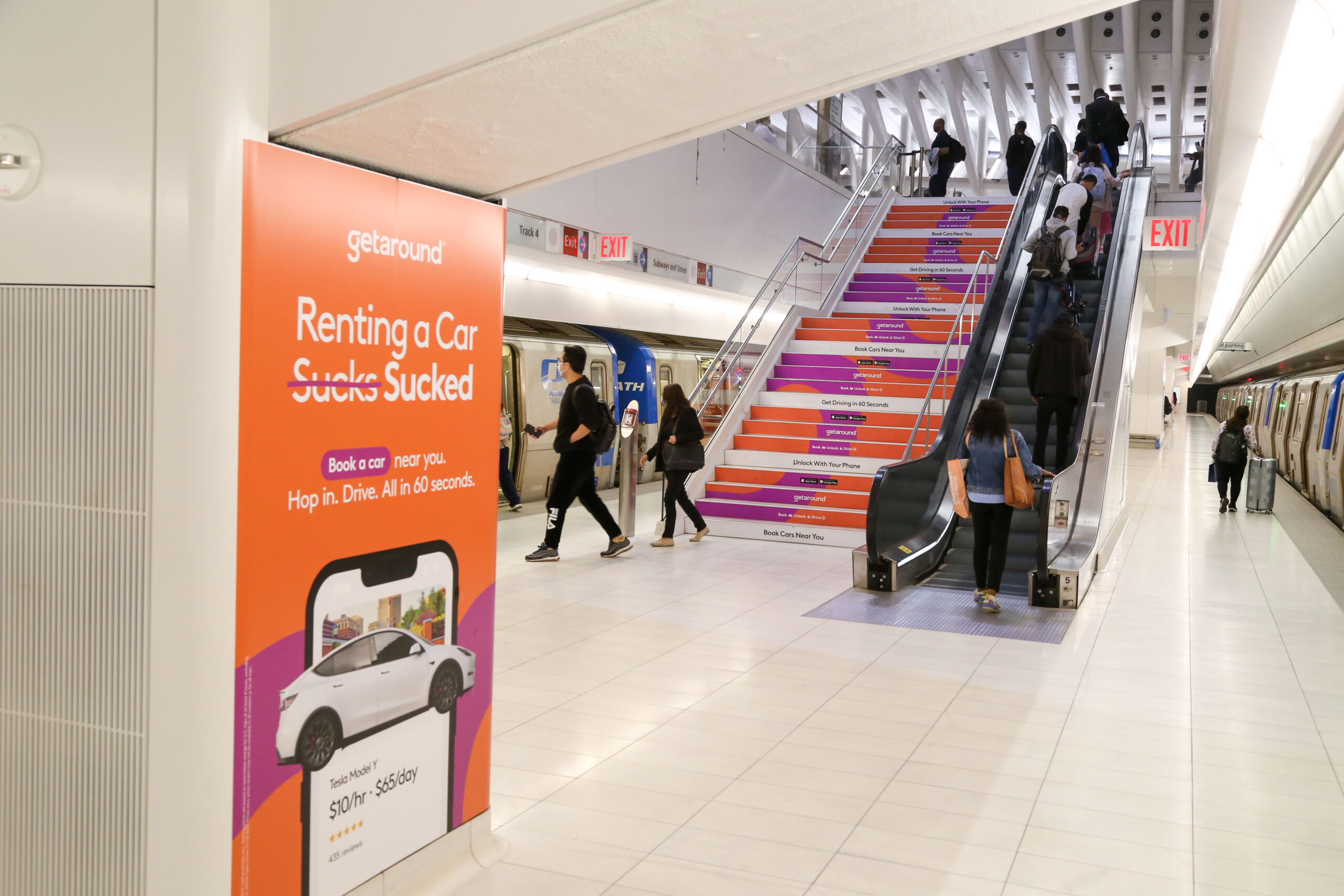 New York | LinkNYC Ads | Penn Station Advertising | Intersection